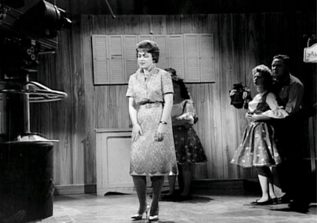 Patsy Cline - The Wayward Wind (1961) - MaiBeautySong