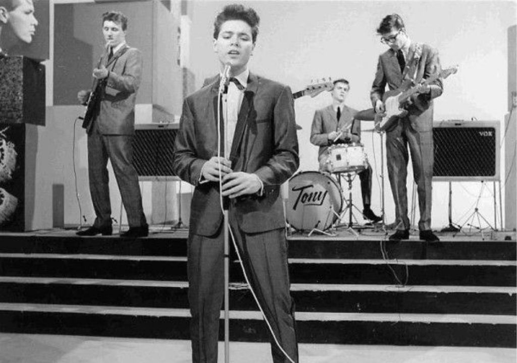 Cliff Richard & The Shadows - Move It 1958 - MaiBeautySong