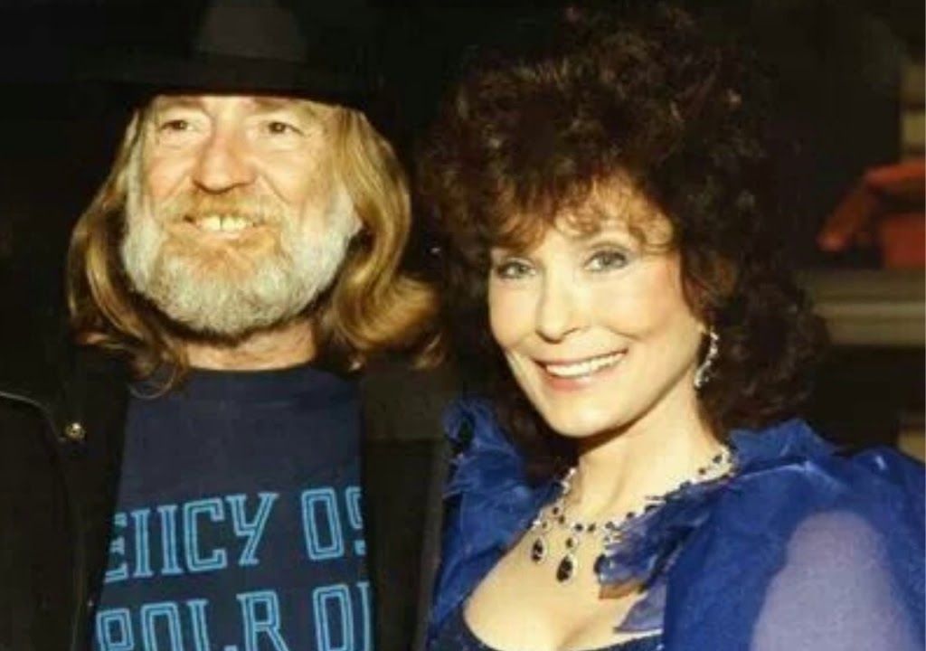 Willie Nelson, Loretta Lynn - Lay Me Down - MaiBeautySong